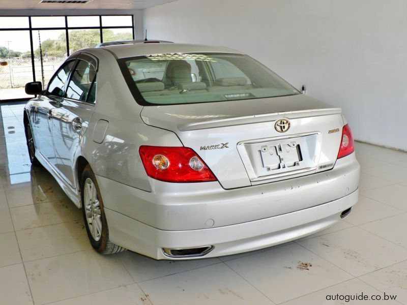 2004 Toyota Mark X for sale | 41 211 Km | Automatic transmission ...