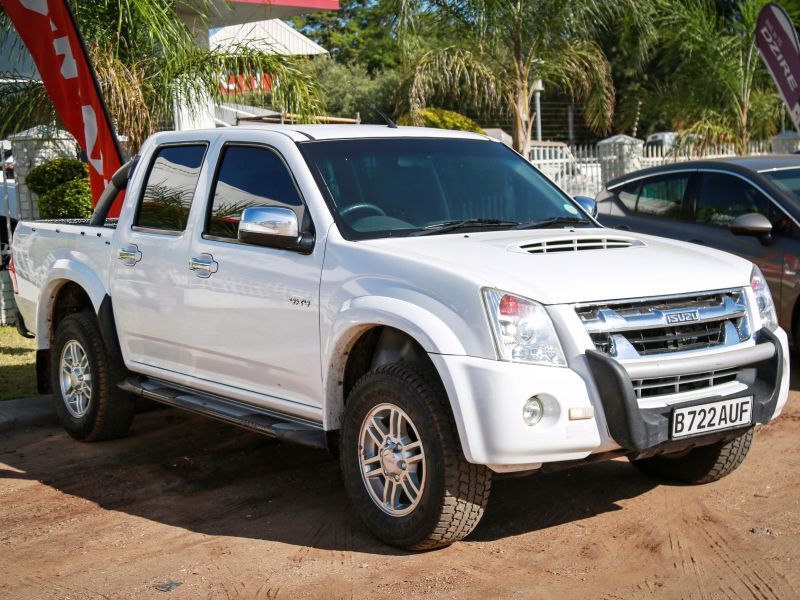 2012 Isuzu KB300 D/C 4x4 M/T for sale | 159 000 Km | Manual ...