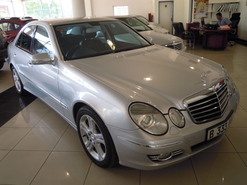 2007 Mercedes-Benz E500 for sale | 100 000 Km | Automatic transmission ...