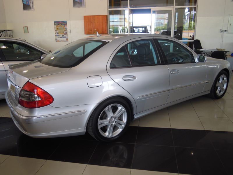 2007 Mercedes-Benz E500 for sale | 100 000 Km | Automatic transmission ...