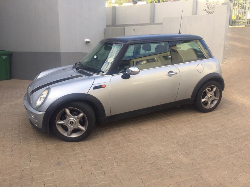 2006 Mini Cooper for sale | 71 000 Km | Manual transmission - AMH Pre-owned