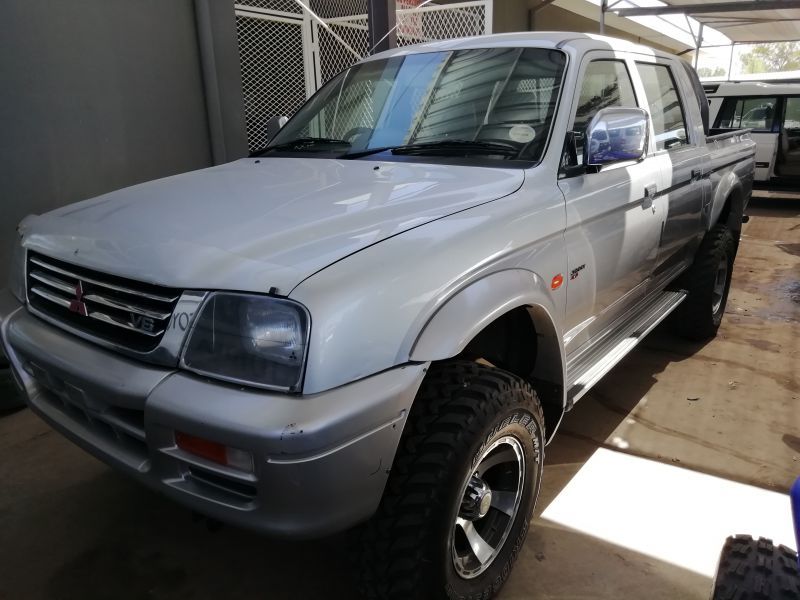 2001 Mitsubishi Colt Rodeo V6 for sale | 224 018 Km | Automatic ...