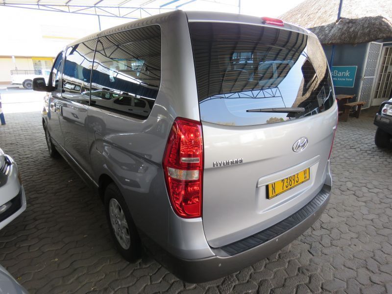 2011 Hyundai H100 BUS 2,5 DIESEL AUTO for sale | 125 000 Km | Automatic ...