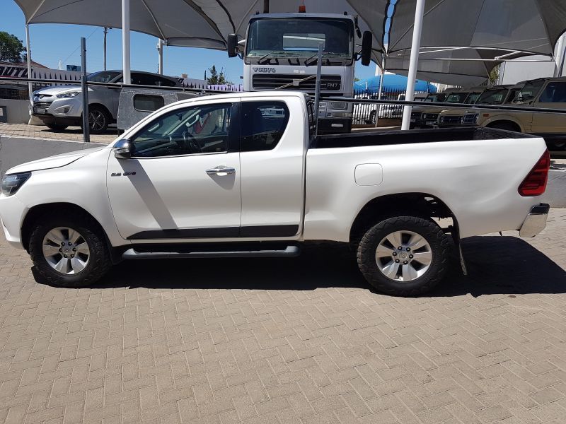 2017 Toyota HIlux Raider 2.8GD6 Extra Cab/Crew cab 4x4 for sale | 253 ...