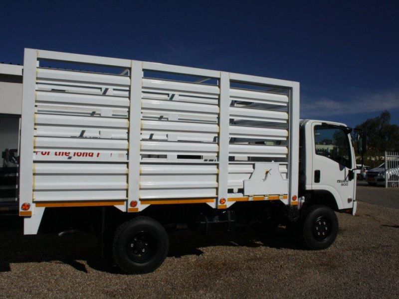 2017 Isuzu NPS300 4x4 SWA Cattle Rail for sale | 2 000 Km - Auas Motors ...