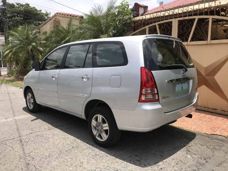 2005 Toyota innova for sale | 82 000 Km | Automatic transmission - Best Buy