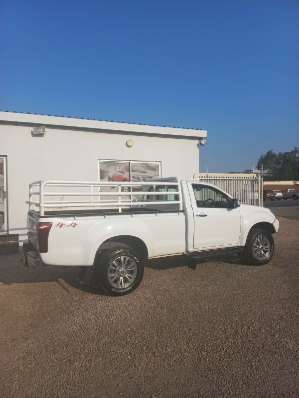 2018 Isuzu KB300 D-TEQ 4X4 S/C LX for sale | 80 000 Km | Manual ...