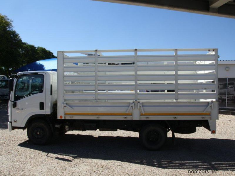 2016 Isuzu NPR400 SWB CATTLE RAIL for sale | 23 000 Km - Auas Motors Trucks