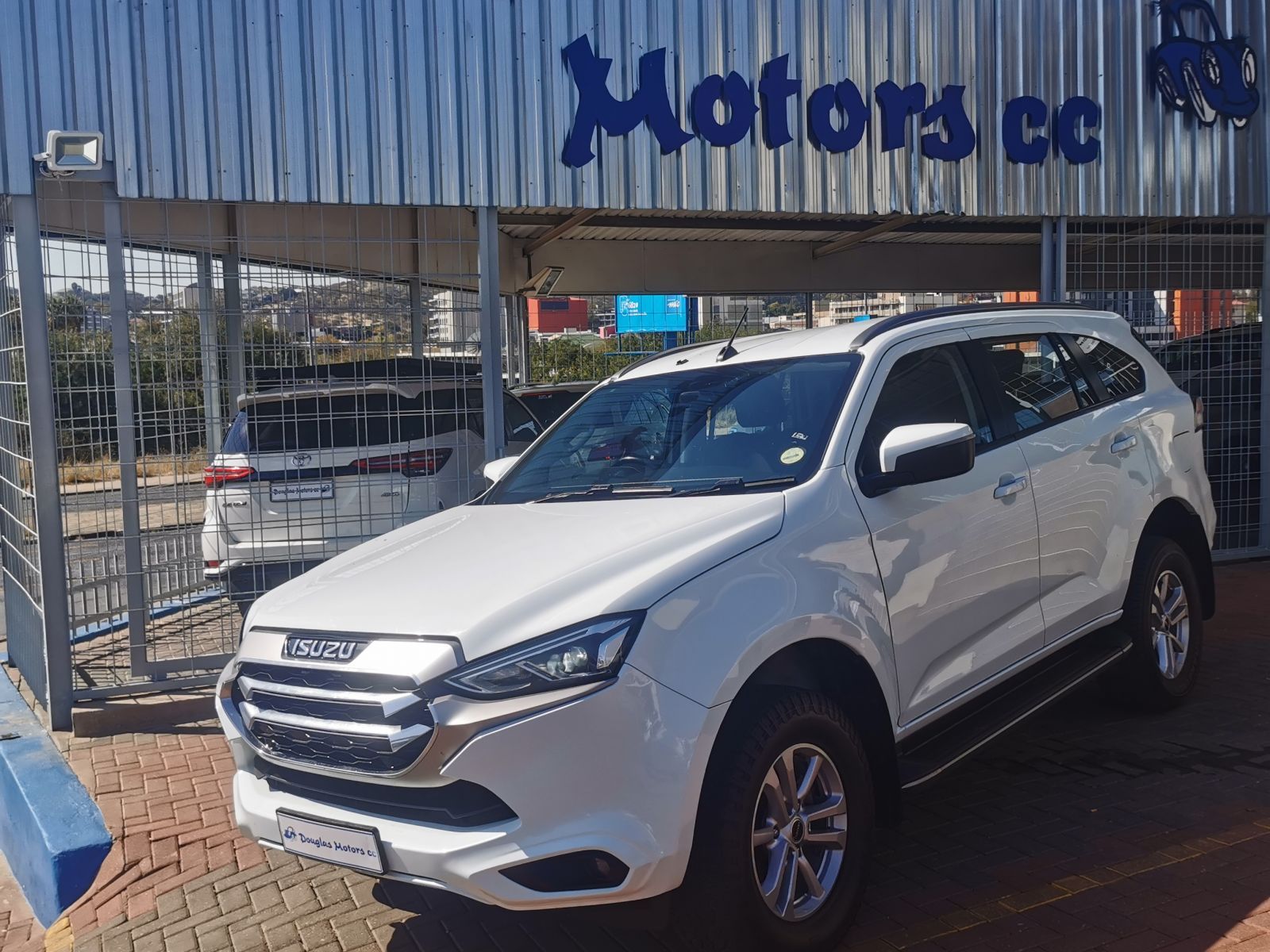 2022 Isuzu MU-X D LS for sale | 119 000 Km | Automatic transmission ...
