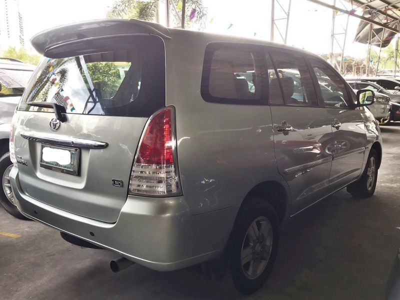 2005 Toyota Innova for sale | 80 000 Km | Automatic transmission ...