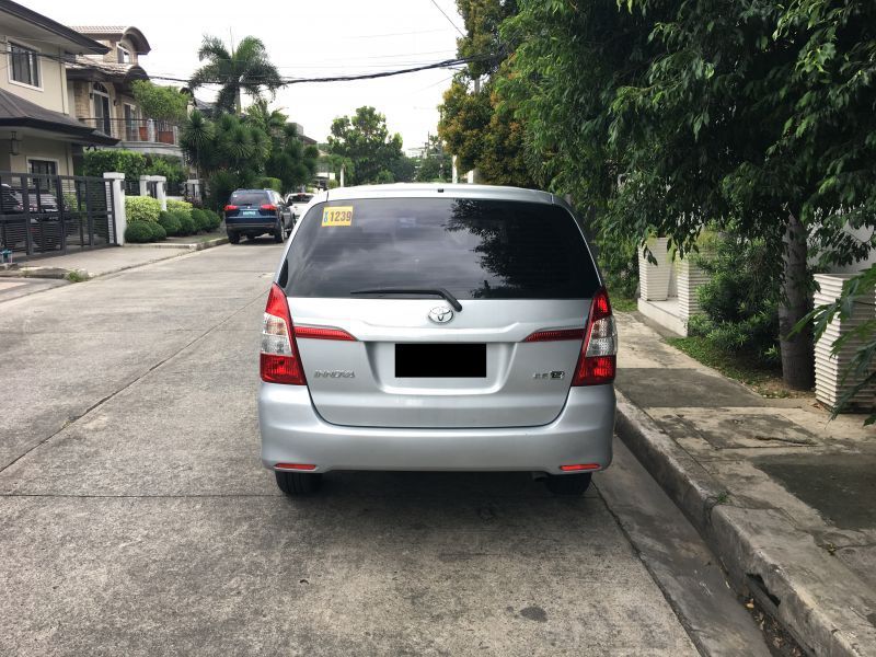 2015 Toyota Innova for sale | 15 000 Km | Manual transmission - Cars Manila