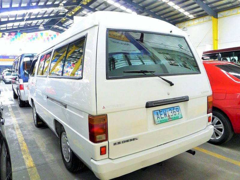 2010 Mitsubishi L300 Versa Van for sale | 1 Km | Manual transmission ...