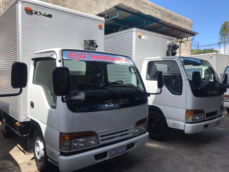 2004 Isuzu 10ft Closed Van for sale | Brand New - Dtrucks Specialist Inc.