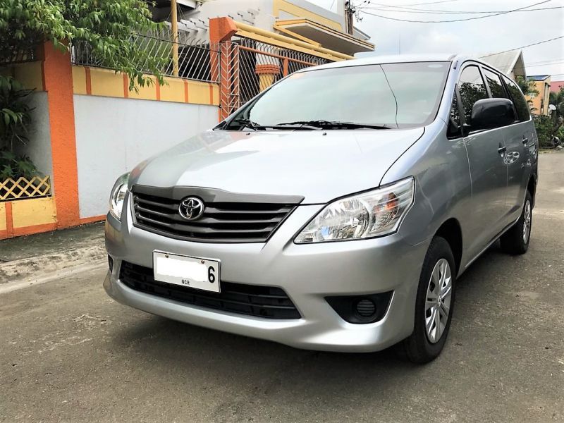 2014 Toyota Innova for sale | 30 000 Km | Manual transmission - Elmer Chan