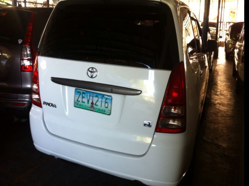 2006 Toyota Innova for sale | 1 Km | Manual transmission - Gino Brodeth