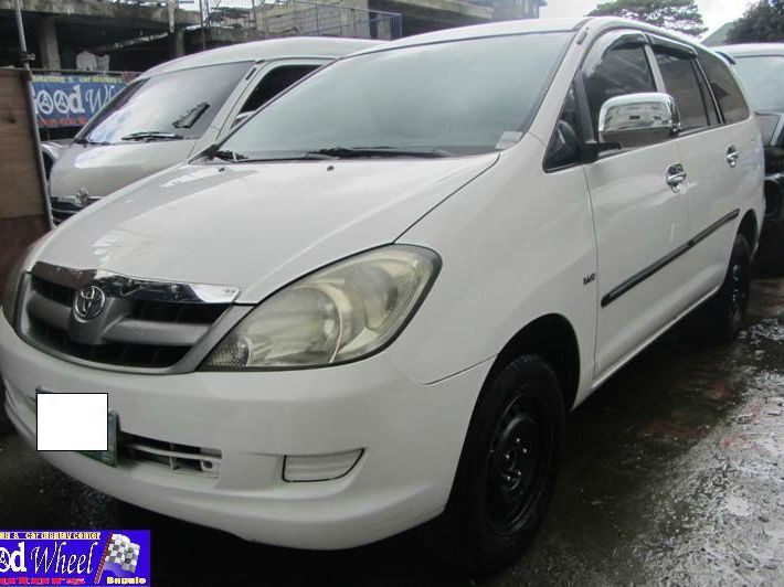 2005 Toyota Innova for sale | 75 000 Km | Manual transmission - Good ...