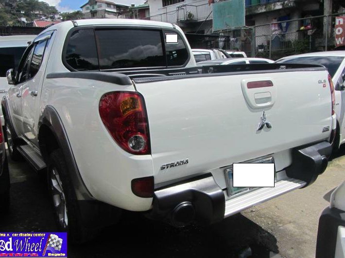 2012 Mitsubishi Strada Pick up for sale | 26 000 Km | Manual ...