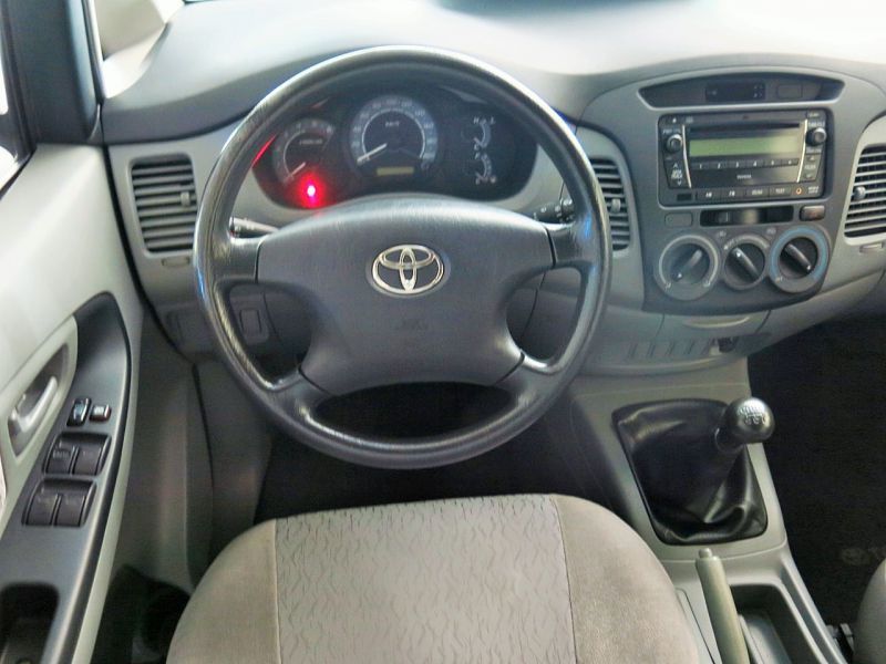 2011 Toyota Innova E for sale | 46 000 Km | Manual transmission - Lito ...