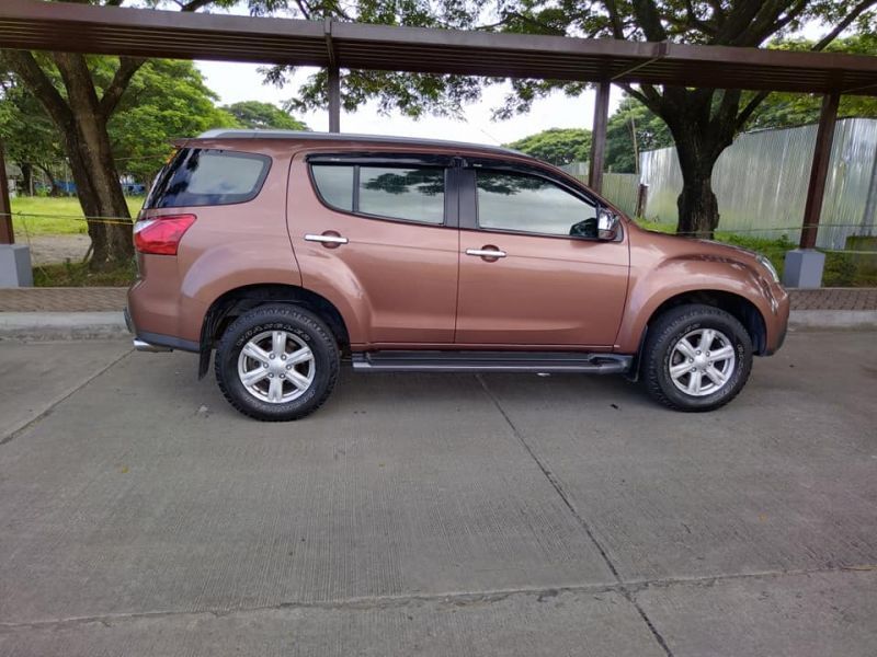 2016 Isuzu Isuzu mux LSA for sale | 30 000 Km | Automatic transmission ...