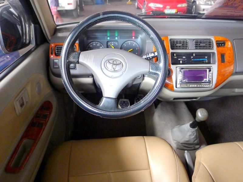 2004 Toyota Revo VX2400 for sale | 1 Km | Manual transmission - Renz ...