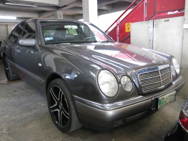 1998 Mercedes-Benz E230 for sale | 39 000 Km | Automatic transmission ...