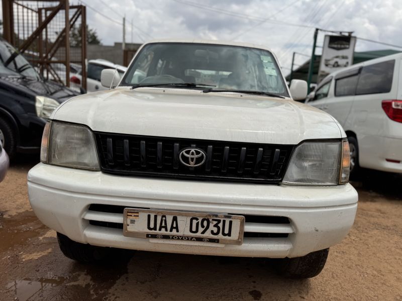 2000 Toyota Prado for sale | 108 407 Km | Manual transmission - City Rides